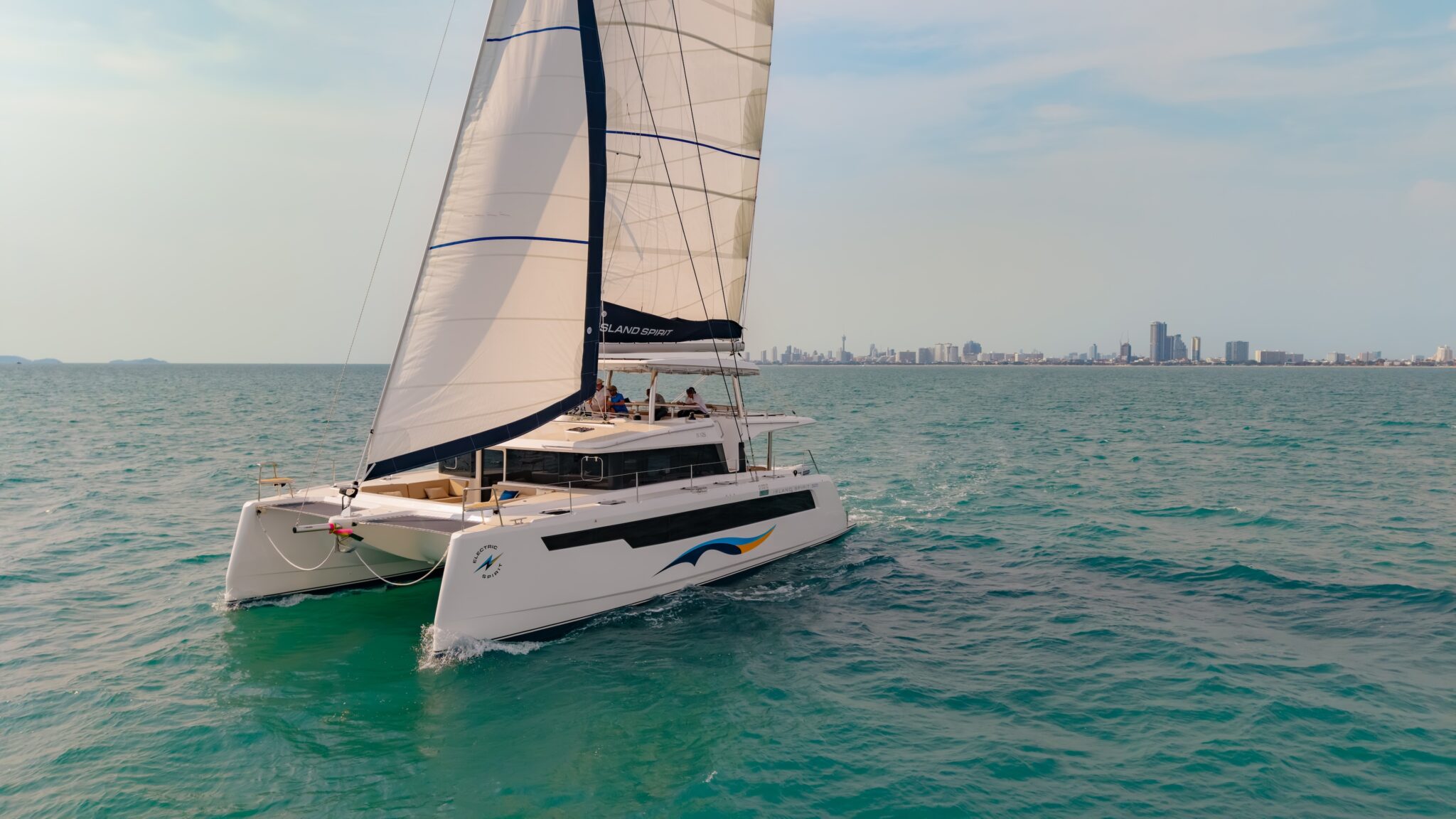 Island Spirit 525e: Luxury Hybrid Electric Sailing Catamaran